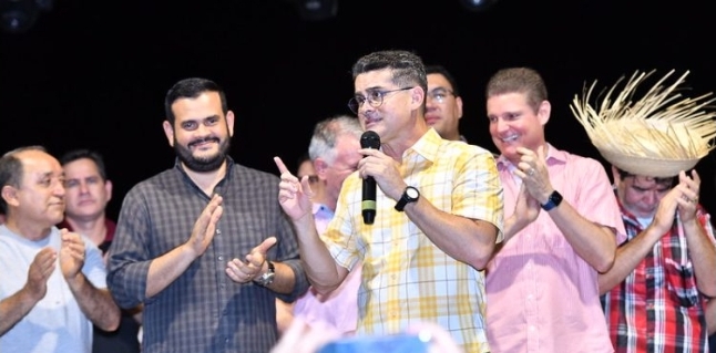 Prefeito De Manaus Anuncia Cantora Joelma No Próximo Esquenta Do